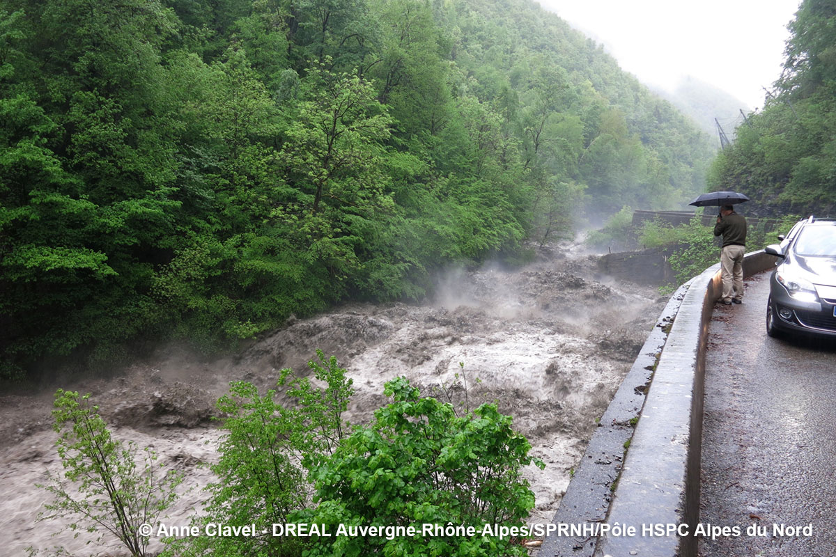UGINE : crue torrentielle - Catastrophes naturelles - Crue de l'Arly à ...