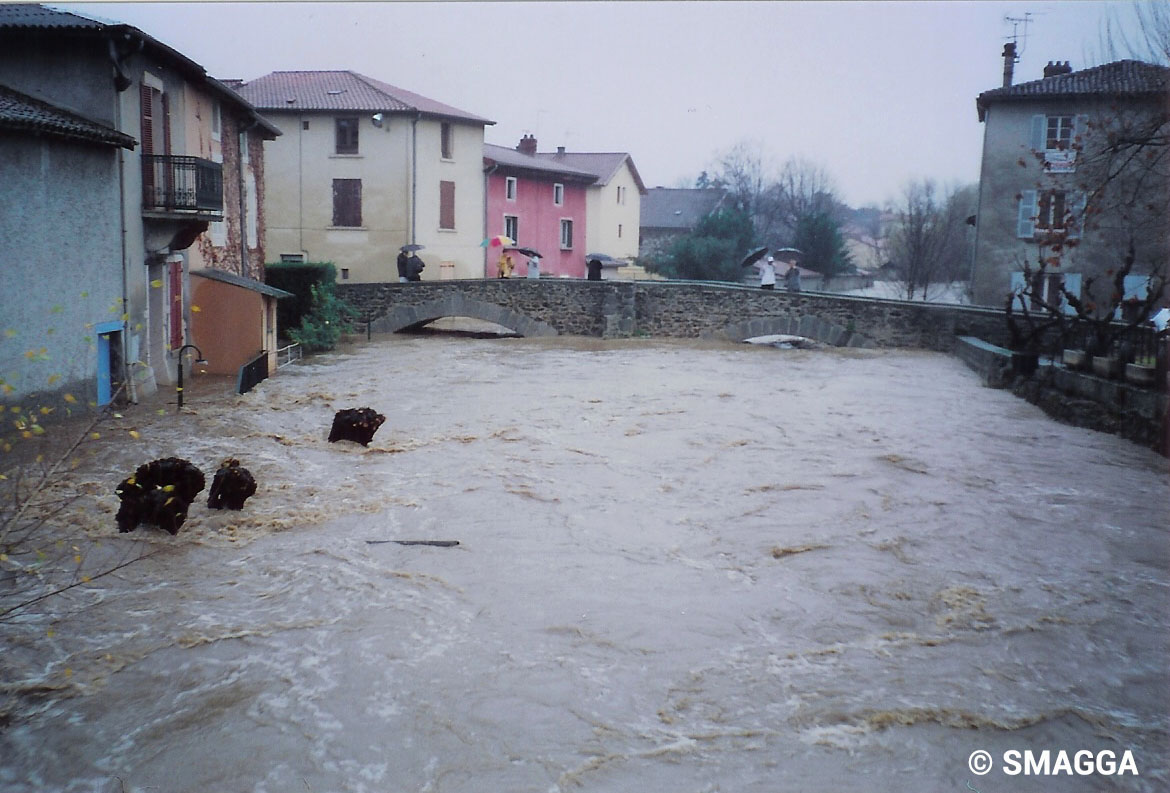 BRIGNAIS : crue rapide des rivières - Catastrophes naturelles - Crue du ...