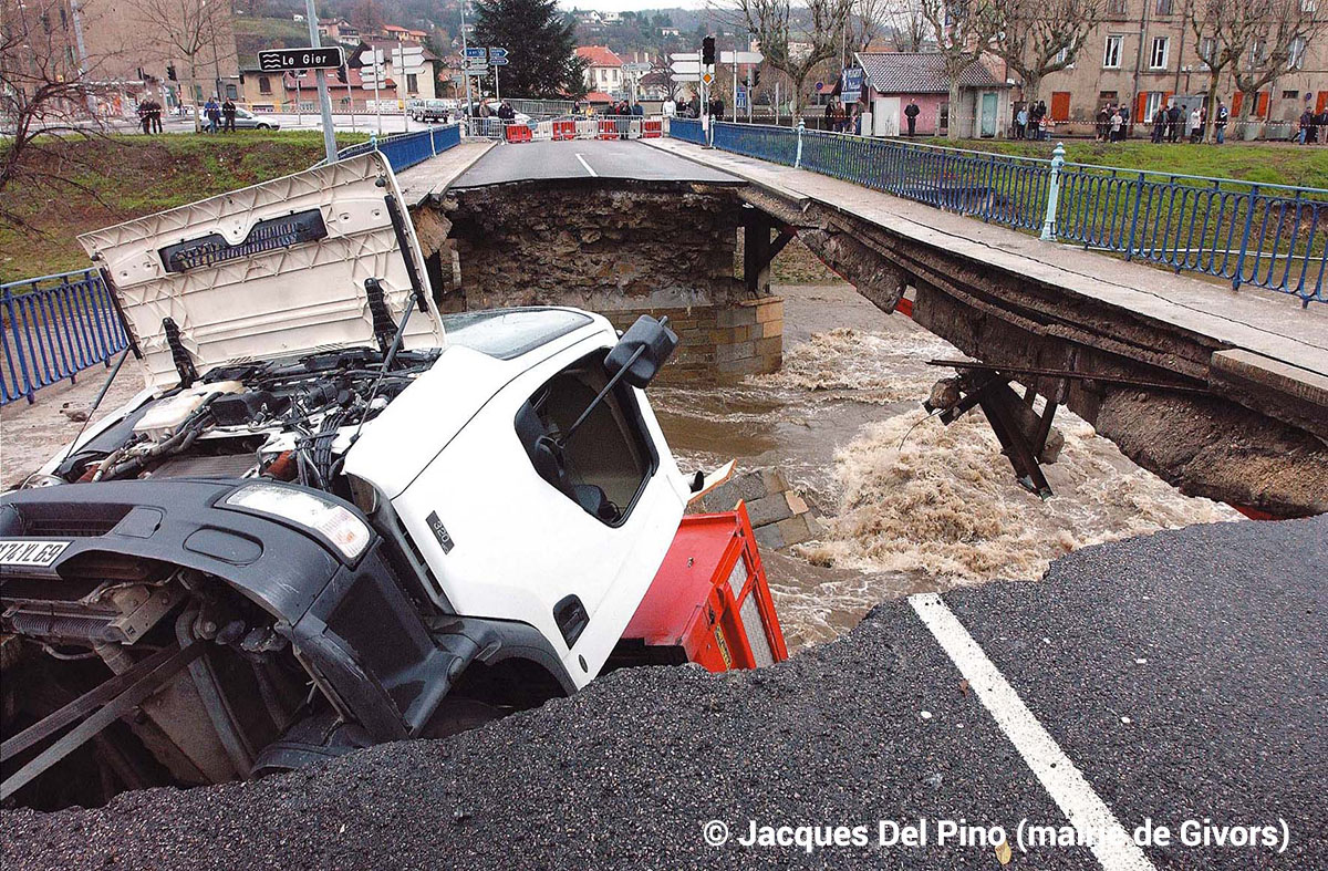 GIVORS : crue rapide des rivières - Catastrophes naturelles - Crue du ...