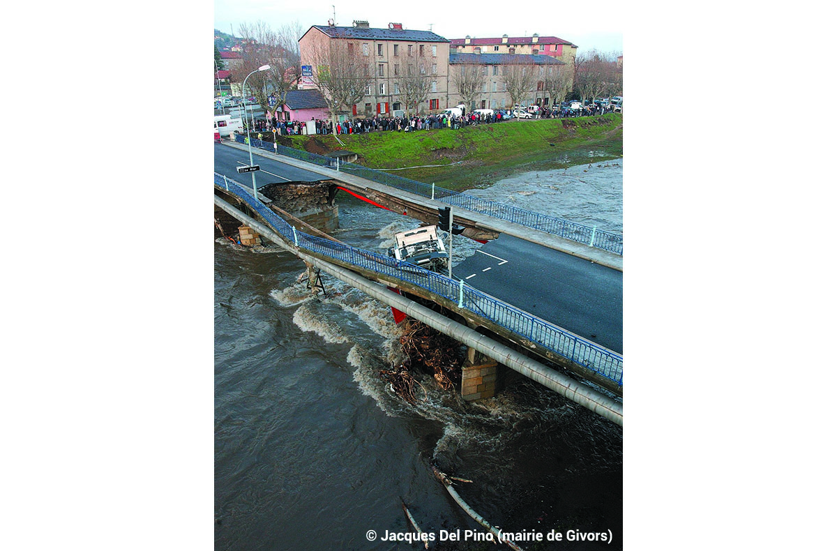 GIVORS : crue rapide des rivières - Catastrophes naturelles - Crue du ...