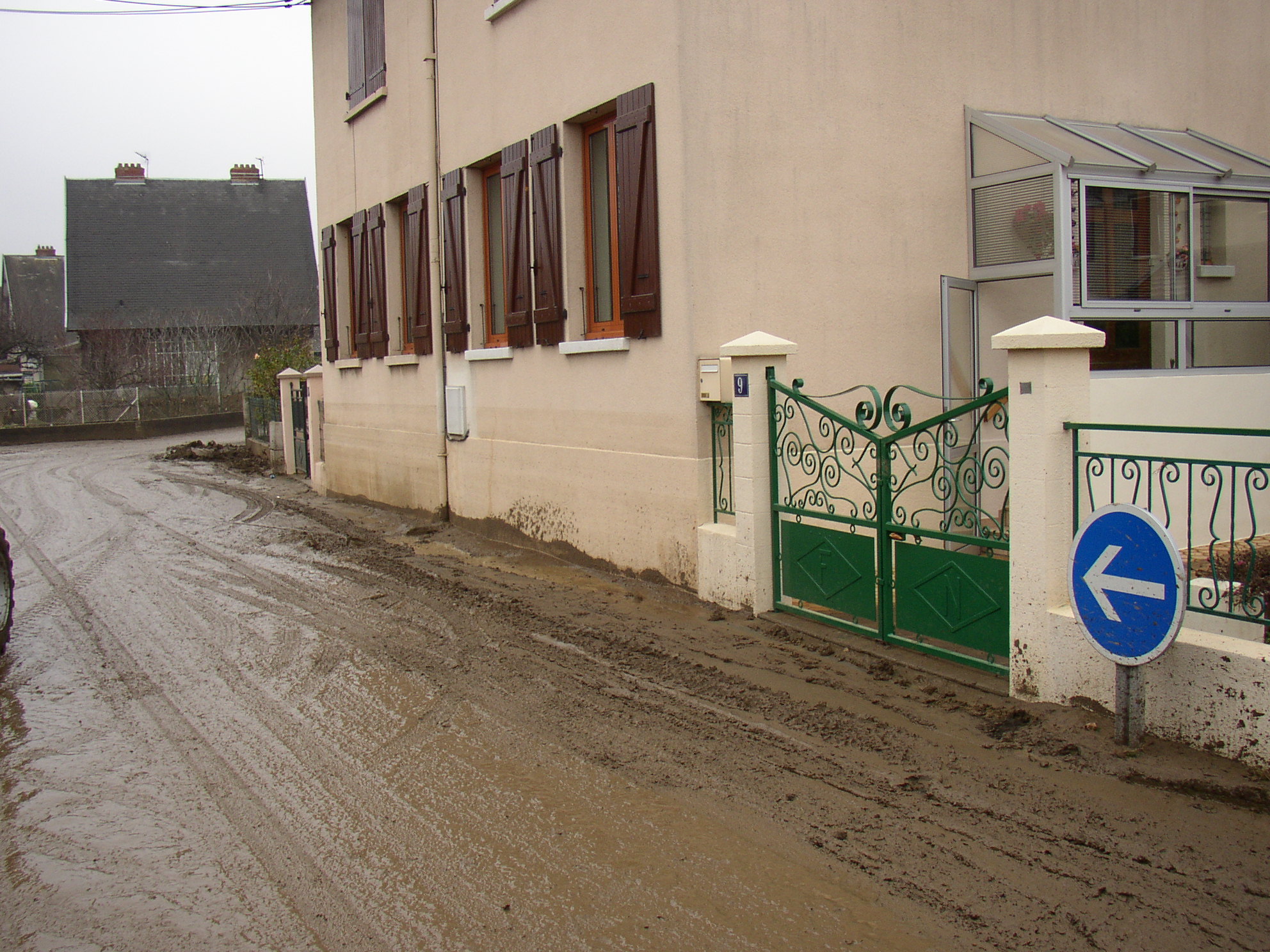 GIVORS : crue rapide des rivières - Catastrophes naturelles - Crue du ...
