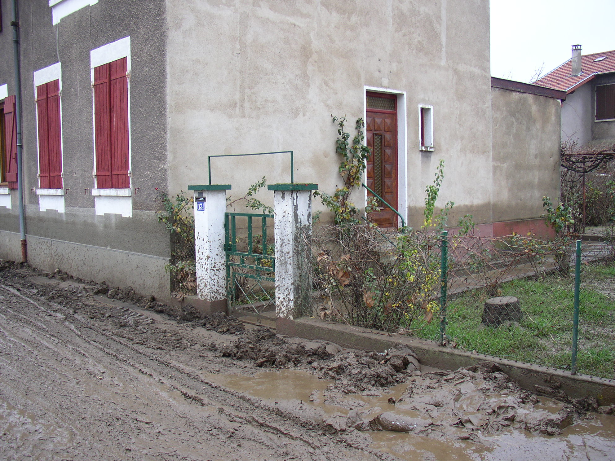 GIVORS : crue rapide des rivières - Catastrophes naturelles - Crue du ...