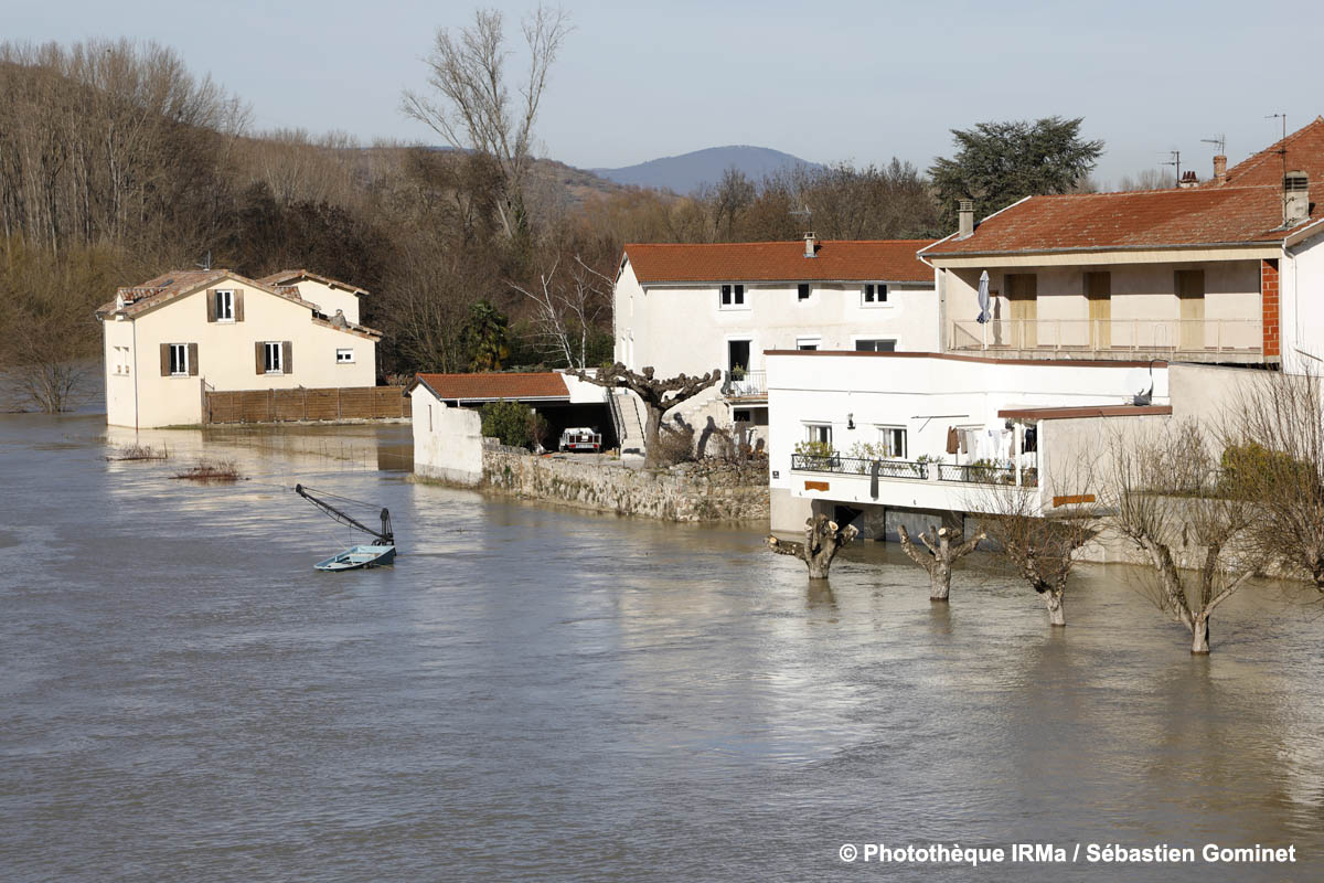 SABLONS : inondation de plaine - Catastrophes naturelles - Crue du ...
